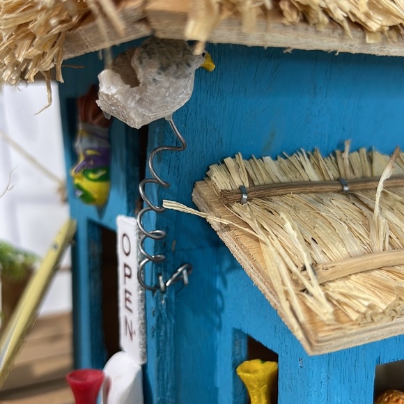 Bird | Tiki Bar Birdhouse Grass Roof Rope Hanger Wooden Hand Painted ...